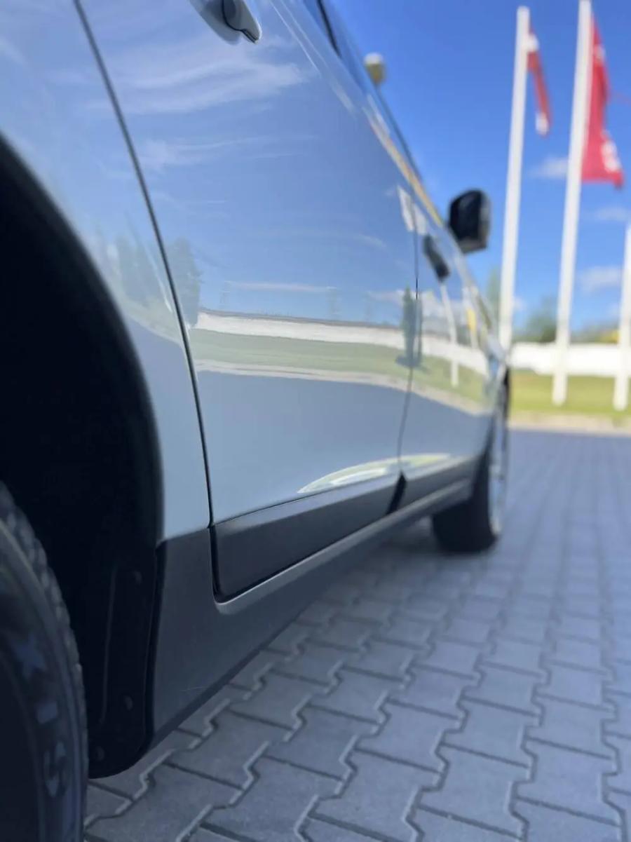 Grey Volvo XC60 2010 in Jekabpils, with an engine capacity of 2.40 L and mileage of 236 thousand km for 8400 €, photo 10 on AUTOMOTO.COM.LV