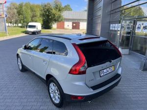 Grey Volvo XC60 2010 in Jekabpils, with an engine capacity of 2.40 L and mileage of 236 thousand km for 8400 €, photo 13 on AUTOMOTO.COM.LV