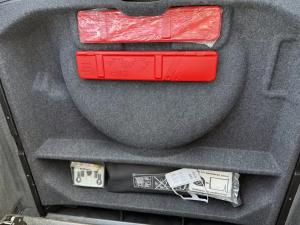 Pelēks Volvo XC60 2010 Rīga, ar dzinēja tilpumu 2.40 L un nobraukumu 239 tūkst. km par 4500 €, foto 19 vietnē AUTOMOTO.COM.LV