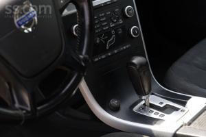 Серый Вольво ХС60 2010 в Валмиера, объемом двигателя 2.40 л и пробегом 313 тыс. км за 6200 €, фото 12 на AUTOMOTO.COM.LV