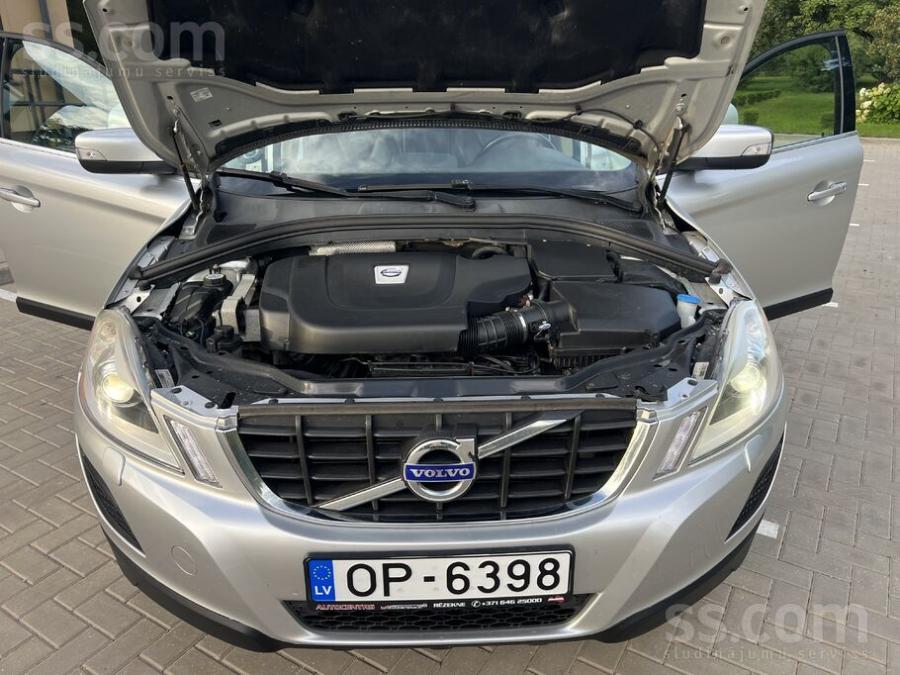 Pelēks Volvo XC60 2010 Rēzekne, ar dzinēja tilpumu 2.40 L un nobraukumu 325 tūkst. km par 7650 €, foto 16 vietnē AUTOMOTO.COM.LV