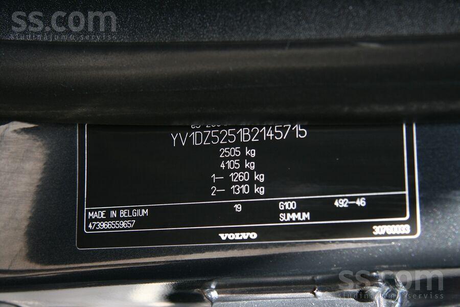 Grey Volvo XC60 2010 in Tukums, with an engine capacity of 2.00 L and mileage of 325 thousand km for 6950 €, photo 16 on AUTOMOTO.COM.LV