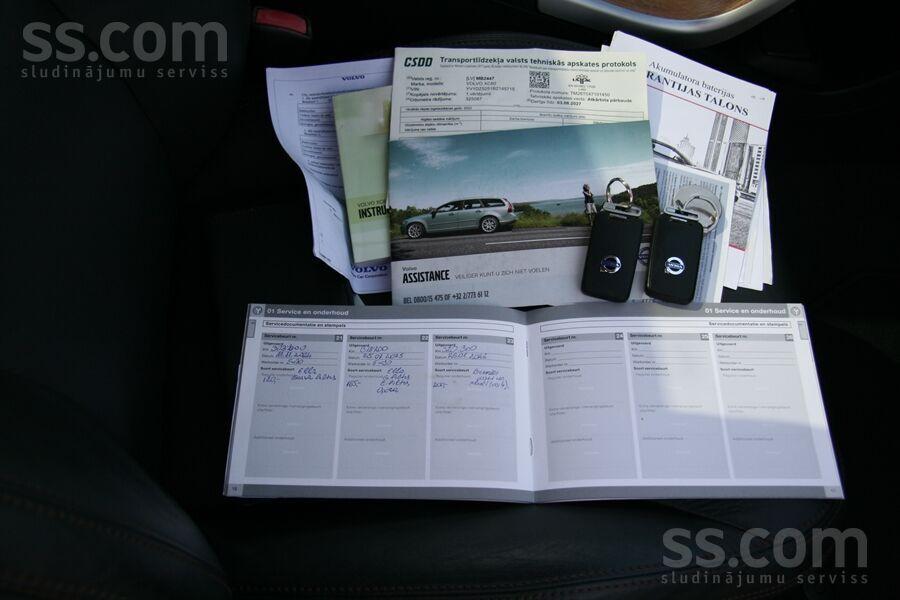 Grey Volvo XC60 2010 in Tukums, with an engine capacity of 2.00 L and mileage of 325 thousand km for 6950 €, photo 17 on AUTOMOTO.COM.LV