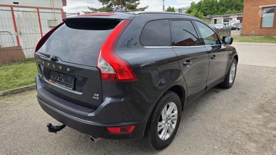 Pelēks Volvo XC60 2010 Šauļi, ar dzinēja tilpumu 2.40 L un nobraukumu 284 tūkst. km par 7750 €, foto 6 vietnē AUTOMOTO.COM.LV