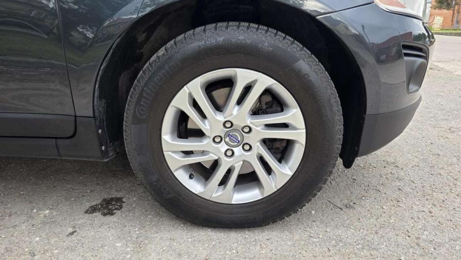 Pelēks Volvo XC60 2010 Šauļi, ar dzinēja tilpumu 2.40 L un nobraukumu 284 tūkst. km par 7750 €, foto 13 vietnē AUTOMOTO.COM.LV