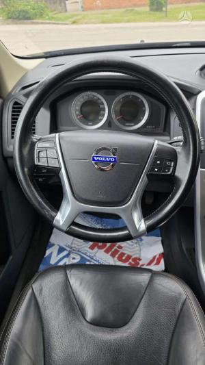 Pelēks Volvo XC60 2010 Šauļi, ar dzinēja tilpumu 2.40 L un nobraukumu 284 tūkst. km par 7750 €, foto 22 vietnē AUTOMOTO.COM.LV