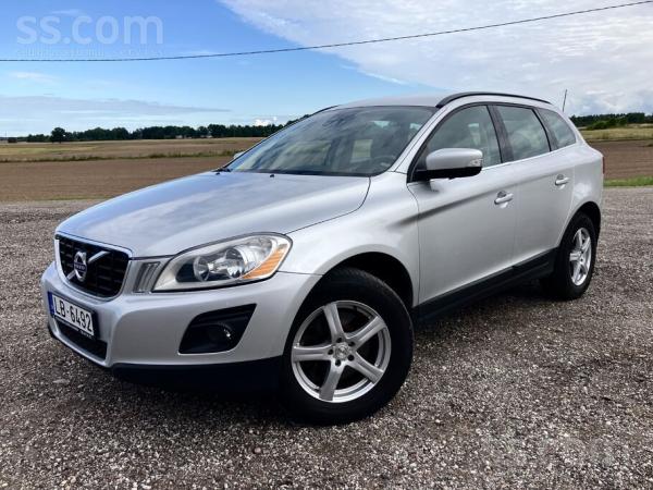 Grey Volvo XC60 2010 in Talsi, with an engine capacity of 2.40 L and mileage of 0 thousand km for 7500 €, photo 7 on AUTOMOTO.COM.LV