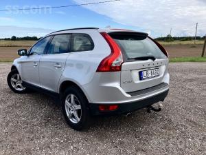 Pelēks Volvo XC60 2010 Talsi, ar dzinēja tilpumu 2.40 L un nobraukumu 0 tūkst. km par 6999 €, foto 6 vietnē AUTOMOTO.COM.LV