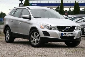 Grey Volvo XC60 2010 in Tukums, with an engine capacity of 2.40 L and mileage of 168 thousand km for 8250 €, photo 3 on AUTOMOTO.COM.LV