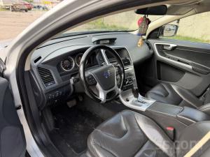 Grey Volvo XC60 2010 in Rezekne, with an engine capacity of 2.40 L and mileage of 0 thousand km for 6950 €, photo 10 on AUTOMOTO.COM.LV