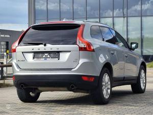 Pelēks Volvo XC60 2010 Šauļi, ar dzinēja tilpumu 3.00 L un nobraukumu 0 tūkst. km par 6800 €, foto 9 vietnē AUTOMOTO.COM.LV