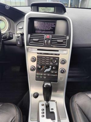 Pelēks Volvo XC60 2010 Šauļi, ar dzinēja tilpumu 3.00 L un nobraukumu 0 tūkst. km par 6800 €, foto 15 vietnē AUTOMOTO.COM.LV