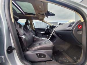Pelēks Volvo XC60 2010 Šauļi, ar dzinēja tilpumu 3.00 L un nobraukumu 0 tūkst. km par 6800 €, foto 20 vietnē AUTOMOTO.COM.LV