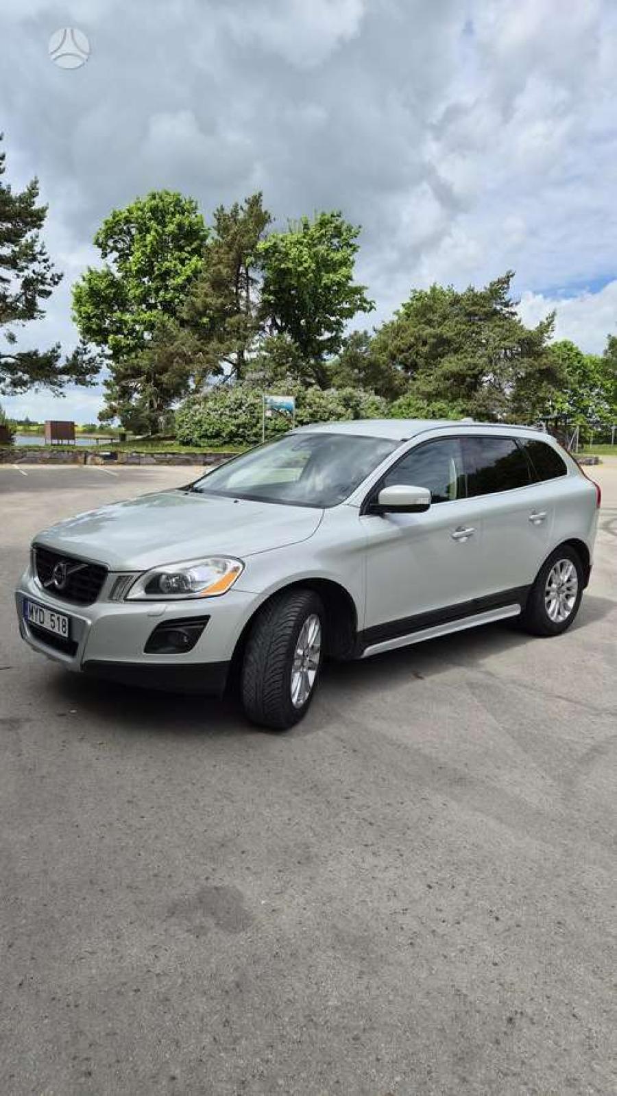 Pelēks Volvo XC60 2010 Viļņa, ar dzinēja tilpumu 2.40 L un nobraukumu 281 tūkst. km par 9300 €, foto 3 vietnē AUTOMOTO.COM.LV