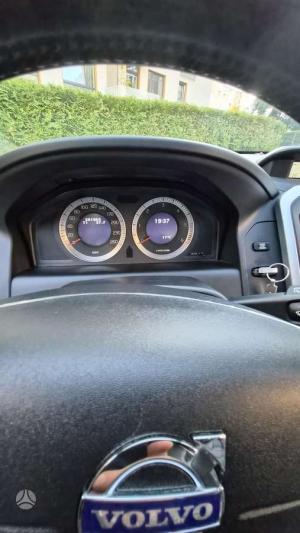 Pelēks Volvo XC60 2010 Viļņa, ar dzinēja tilpumu 2.40 L un nobraukumu 281 tūkst. km par 9300 €, foto 12 vietnē AUTOMOTO.COM.LV