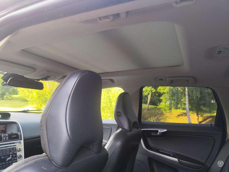 Pelēks Volvo XC60 2010 Kauņa, ar dzinēja tilpumu 2.00 L un nobraukumu 260 tūkst. km par 6499 €, foto 11 vietnē AUTOMOTO.COM.LV