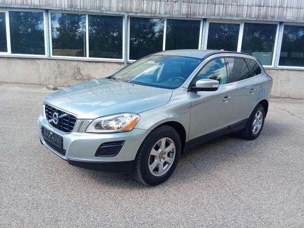 Pelēks Volvo XC60 2010 Alīta, ar dzinēja tilpumu 2.40 L un nobraukumu 268 tūkst. km par 7000 €, foto 7 vietnē AUTOMOTO.COM.LV