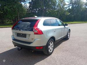 Pelēks Volvo XC60 2010 Alīta, ar dzinēja tilpumu 2.40 L un nobraukumu 268 tūkst. km par 7000 €, foto 13 vietnē AUTOMOTO.COM.LV