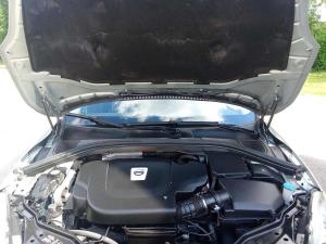 Pelēks Volvo XC60 2010 Alīta, ar dzinēja tilpumu 2.40 L un nobraukumu 268 tūkst. km par 7000 €, foto 30 vietnē AUTOMOTO.COM.LV