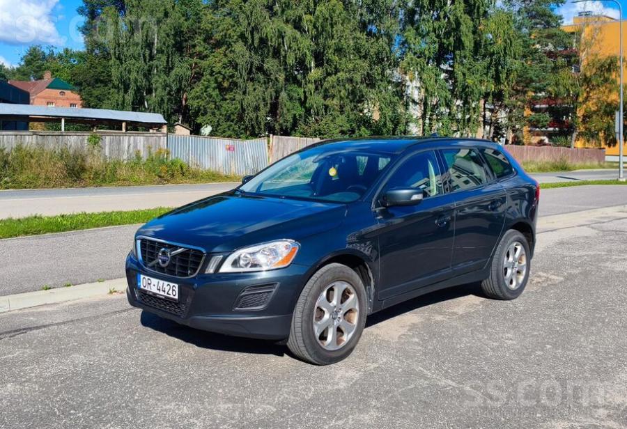 Pelēks Volvo XC60 2010 Valmiera, ar dzinēja tilpumu 2.00 L un nobraukumu 441 tūkst. km par 4300 €, foto 4 vietnē AUTOMOTO.COM.LV