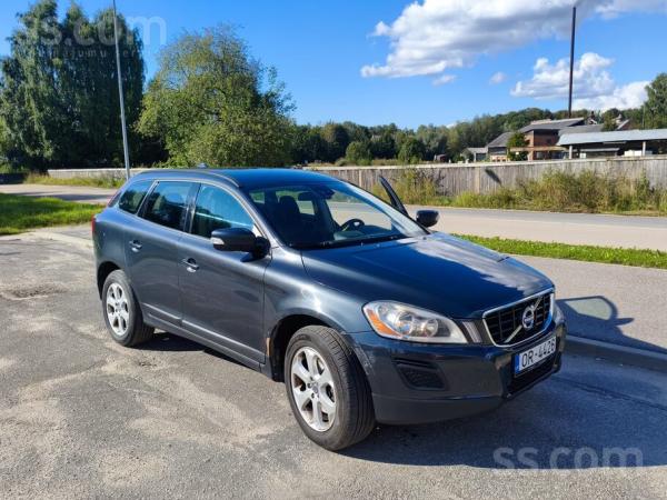 Pelēks Volvo XC60 2010 Valmiera, ar dzinēja tilpumu 2.00 L un nobraukumu 441 tūkst. km par 4300 €, foto 8 vietnē AUTOMOTO.COM.LV
