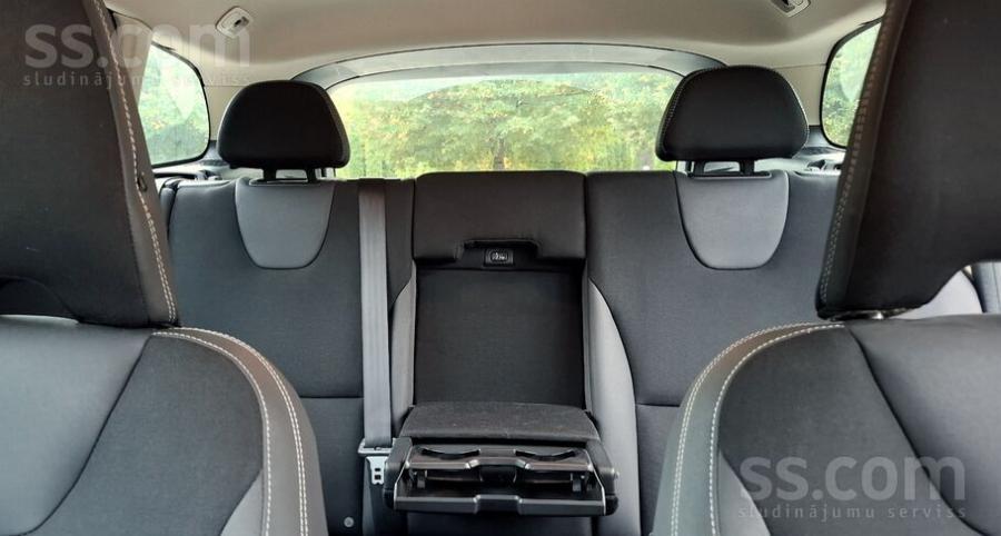 Pelēks Volvo XC60 2010 Jelgava, ar dzinēja tilpumu 2.00 L un nobraukumu 377 tūkst. km par 7000 €, foto 12 vietnē AUTOMOTO.COM.LV