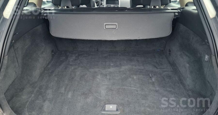 Pelēks Volvo XC60 2010 Jelgava, ar dzinēja tilpumu 2.00 L un nobraukumu 377 tūkst. km par 7000 €, foto 14 vietnē AUTOMOTO.COM.LV