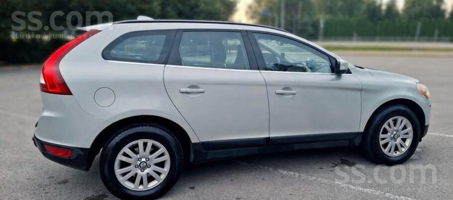 Pelēks Volvo XC60 2010 Jelgava, ar dzinēja tilpumu 2.00 L un nobraukumu 377 tūkst. km par 7000 €, foto 17 vietnē AUTOMOTO.COM.LV