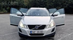 Pelēks Volvo XC60 2010 Jelgava, ar dzinēja tilpumu 2.00 L un nobraukumu 377 tūkst. km par 7000 €, foto  vietnē AUTOMOTO.COM.LV