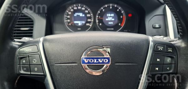 Volvo XC60 2010 Jelgava vietnē Pelēks Volvo XC60 2010 Jelgava, ar dzinēja tilpumu 2.00 L un nobraukumu 377 tūkst. km par 7000 €, foto 8 vietnē AUTOMOTO.COM.LV