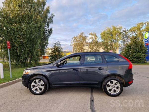 Volvo XC60 2010 Rīga vietnē Pelēks Volvo XC60 2010 Rīga, ar dzinēja tilpumu 2.00 L un nobraukumu 440 tūkst. km par 3990 €, foto 6 vietnē AUTOMOTO.COM.LV