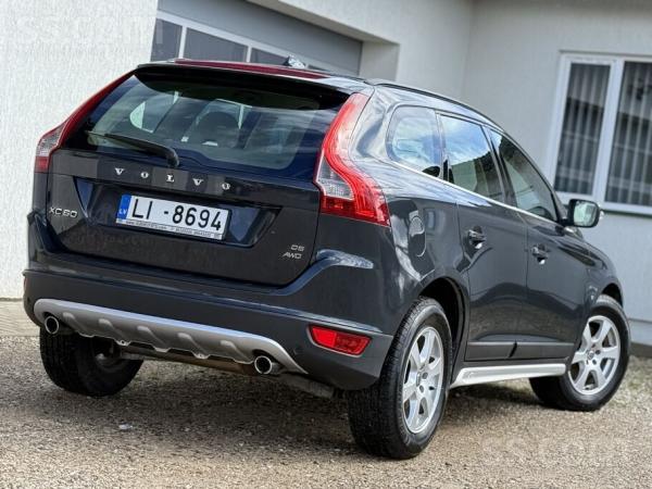 Grey Volvo XC60 2010 in Tukums, with an engine capacity of 2.40 L and mileage of 222 thousand km for 6499 €, photo 5 on AUTOMOTO.COM.LV