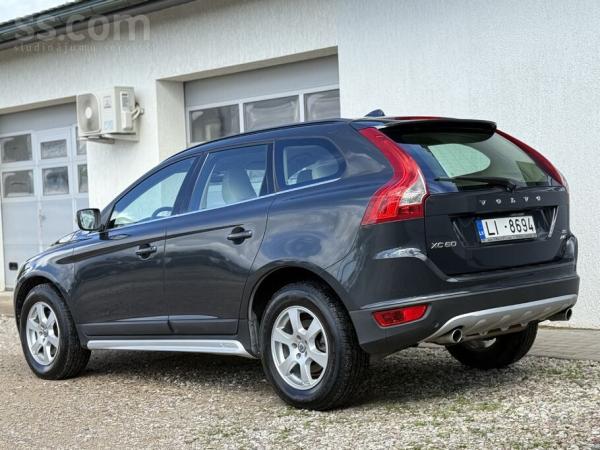 Grey Volvo XC60 2010 in Tukums, with an engine capacity of 2.40 L and mileage of 222 thousand km for 6499 €, photo 6 on AUTOMOTO.COM.LV