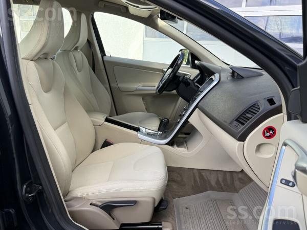 Grey Volvo XC60 2010 in Tukums, with an engine capacity of 2.40 L and mileage of 222 thousand km for 6499 €, photo 8 on AUTOMOTO.COM.LV