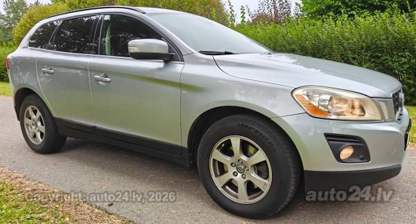 Volvo XC60 2010 in Tartu on AUTOMOTO.COM.LV Grey Volvo XC60 2010 in Tartu, with an engine capacity of 2.40 L and mileage of 309 thousand km for 5990 €, photo 5 on AUTOMOTO.COM.LV