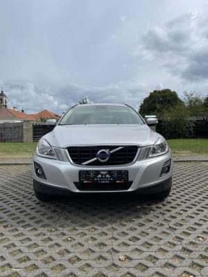 Pelēks Volvo XC60 2010 Kauņa, ar dzinēja tilpumu 2.40 L un nobraukumu 279 tūkst. km par 6150 €, foto 3 vietnē AUTOMOTO.COM.LV