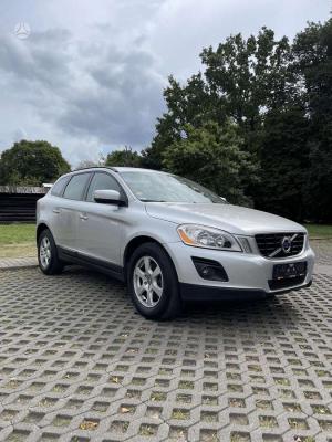 Pelēks Volvo XC60 2010 Kauņa, ar dzinēja tilpumu 2.40 L un nobraukumu 279 tūkst. km par 6150 €, foto 4 vietnē AUTOMOTO.COM.LV