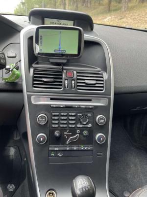Pelēks Volvo XC60 2010 Kauņa, ar dzinēja tilpumu 2.40 L un nobraukumu 279 tūkst. km par 6150 €, foto 14 vietnē AUTOMOTO.COM.LV