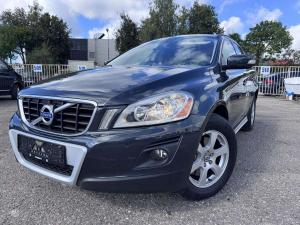 Pelēks Volvo XC60 2010 Alīta, ar dzinēja tilpumu 2.40 L un nobraukumu 277 tūkst. km par 7850 €, foto  vietnē AUTOMOTO.COM.LV