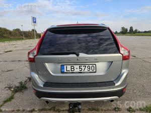 Pelēks Volvo XC60 2010 Ogre, ar dzinēja tilpumu 2.40 L un nobraukumu 330 tūkst. km par 5750 €, foto 8 vietnē AUTOMOTO.COM.LV