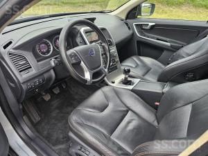 Pelēks Volvo XC60 2010 Ogre, ar dzinēja tilpumu 2.40 L un nobraukumu 330 tūkst. km par 5750 €, foto 11 vietnē AUTOMOTO.COM.LV