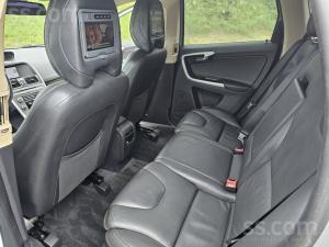 Pelēks Volvo XC60 2010 Ogre, ar dzinēja tilpumu 2.40 L un nobraukumu 330 tūkst. km par 5750 €, foto 15 vietnē AUTOMOTO.COM.LV