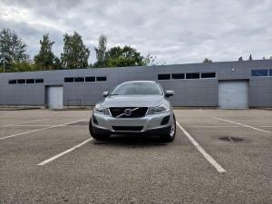 Pelēks Volvo XC60 2010 Viļņa, ar dzinēja tilpumu 2.40 L un nobraukumu 243 tūkst. km par 7300 €, foto 3 vietnē AUTOMOTO.COM.LV