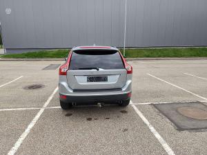Pelēks Volvo XC60 2010 Viļņa, ar dzinēja tilpumu 2.40 L un nobraukumu 243 tūkst. km par 7300 €, foto 7 vietnē AUTOMOTO.COM.LV