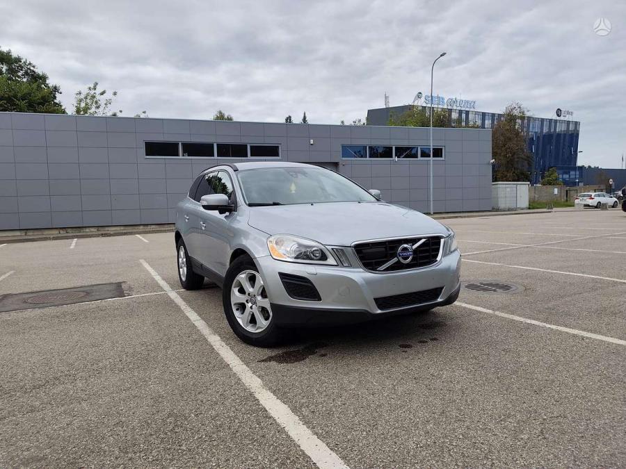 Pelēks Volvo XC60 2010 Viļņa, ar dzinēja tilpumu 2.40 L un nobraukumu 243 tūkst. km par 7300 €, foto 12 vietnē AUTOMOTO.COM.LV