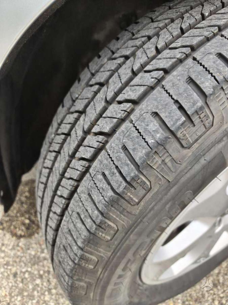 Pelēks Volvo XC60 2010 Viļņa, ar dzinēja tilpumu 2.40 L un nobraukumu 243 tūkst. km par 7300 €, foto 14 vietnē AUTOMOTO.COM.LV