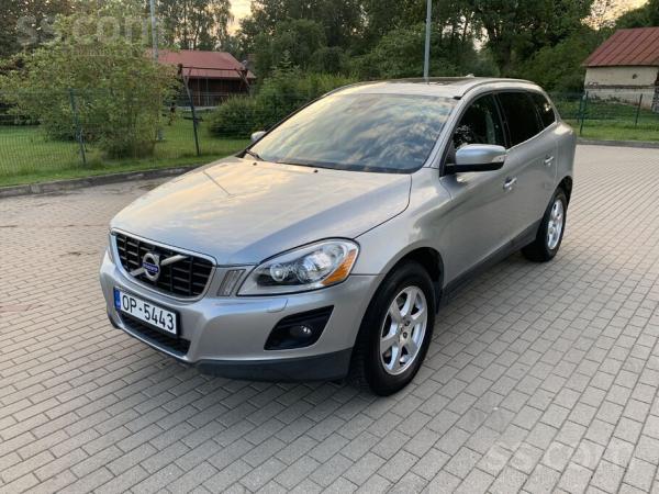 Pelēks Volvo XC60 2010 Ogre, ar dzinēja tilpumu 2.40 L un nobraukumu 297 tūkst. km par 7950 €, foto 1 vietnē AUTOMOTO.COM.LV