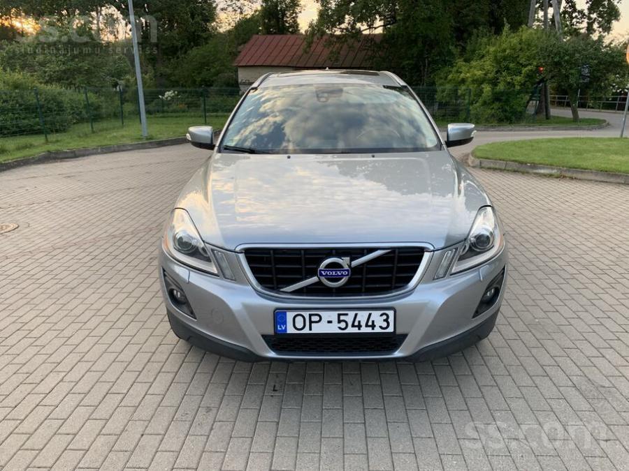 Pelēks Volvo XC60 2010 Ogre, ar dzinēja tilpumu 2.40 L un nobraukumu 297 tūkst. km par 7950 €, foto 3 vietnē AUTOMOTO.COM.LV