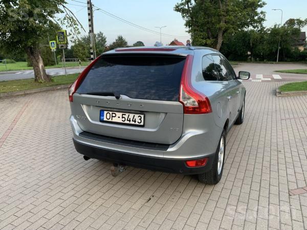 Pelēks Volvo XC60 2010 Ogre, ar dzinēja tilpumu 2.40 L un nobraukumu 297 tūkst. km par 7950 €, foto 7 vietnē AUTOMOTO.COM.LV