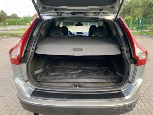 Pelēks Volvo XC60 2010 Ogre, ar dzinēja tilpumu 2.40 L un nobraukumu 297 tūkst. km par 7950 €, foto 16 vietnē AUTOMOTO.COM.LV
